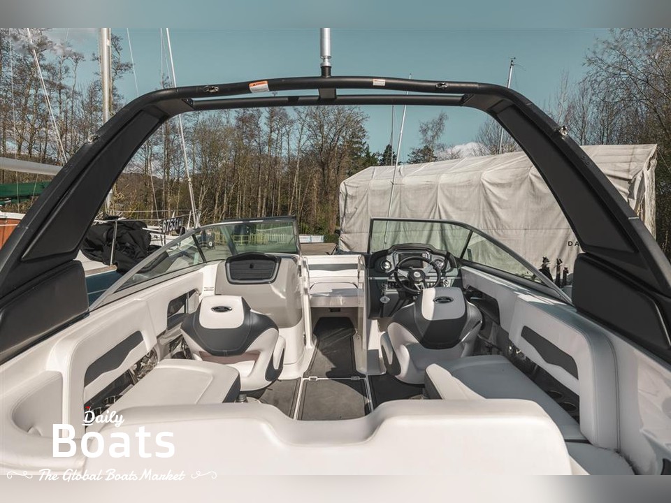 2020 Chaparral Boats 240 Ssi for sale. View price, photos and Buy 2020 ...