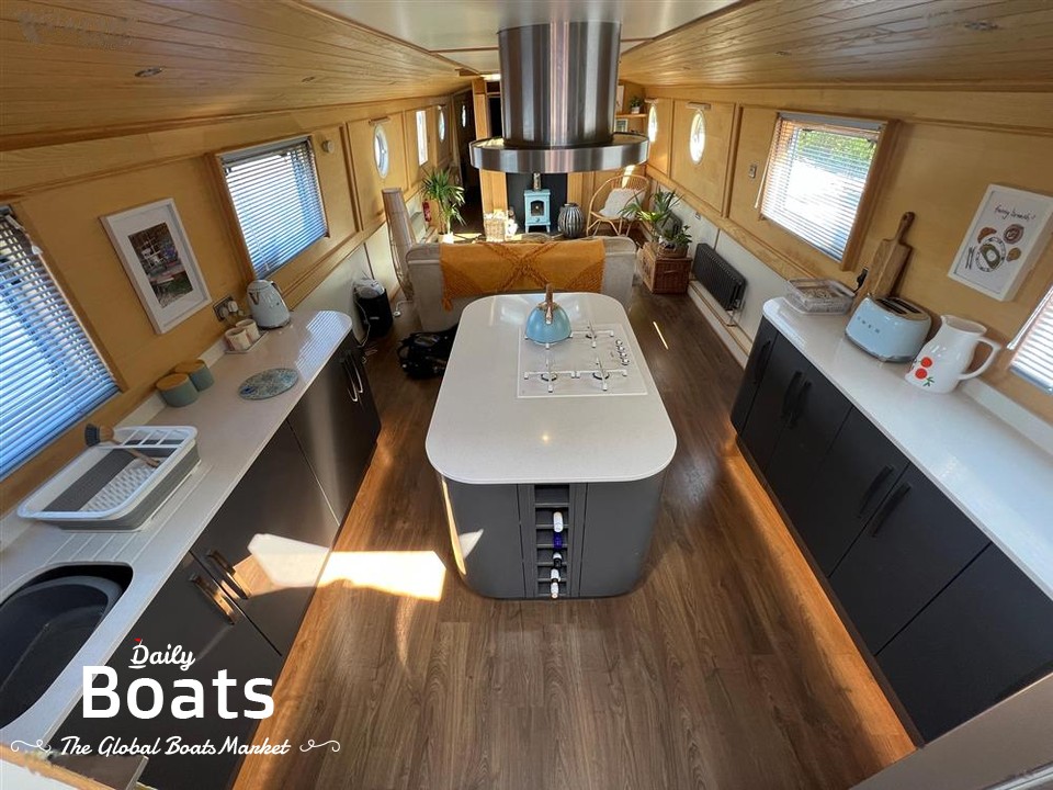 2018 Custom Wide Beam 60 X 12 High Spec for sale. View price, photos ...