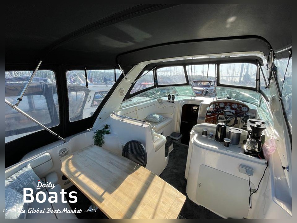 2004 Rinker 290 Express Cruiser for sale. View price, photos and Buy ...