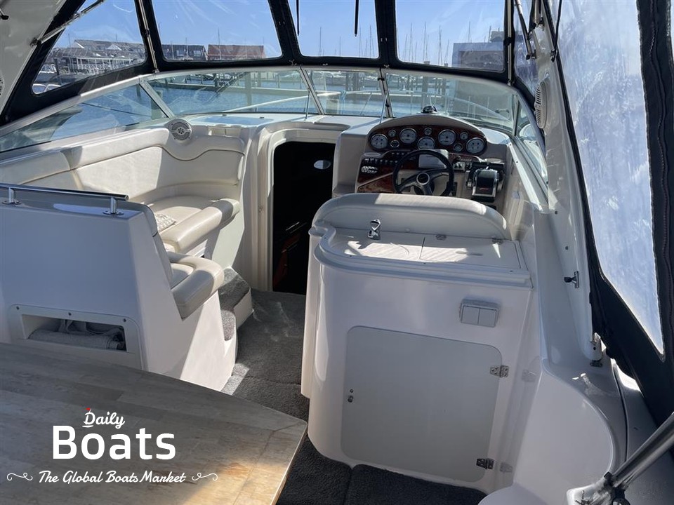 2004 Rinker 290 Express Cruiser for sale. View price, photos and Buy ...