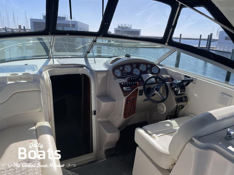 2004 Rinker 290 Express Cruiser for sale. View price, photos and Buy ...