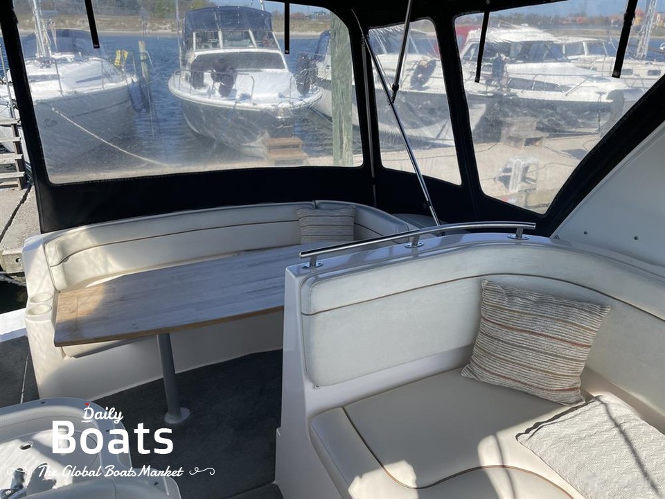 2004 Rinker 290 Express Cruiser for sale. View price, photos and Buy ...