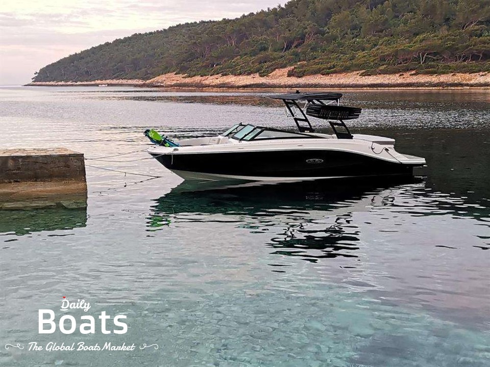 2020 Sea Ray Boats 230 Spxe for sale. View price, photos and Buy 2020 ...