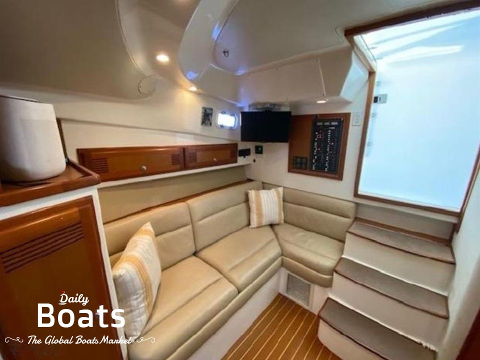 2001 Cabo Boats 31 Express for sale. View price, photos and Buy 2001 ...