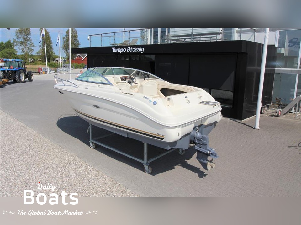 Sea Ray 215 215 Weekender на продажу. Посмотреть цену, фотографии и ...