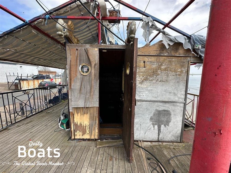 1982 Houseboat Barge Conversion for sale. View price, photos and Buy ...