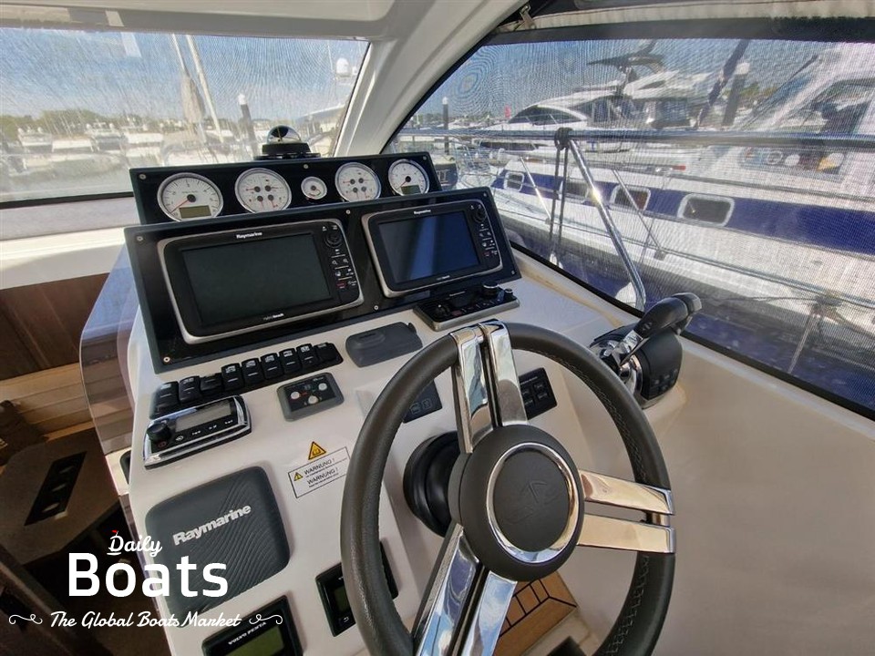 2015 Sealine S330 for sale. View price, photos and Buy 2015 Sealine ...