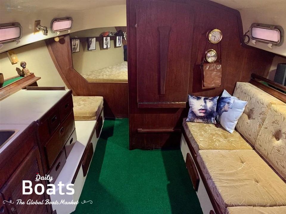 1983 Island Packet Yachts 260 for sale. View price, photos and Buy 1983 ...