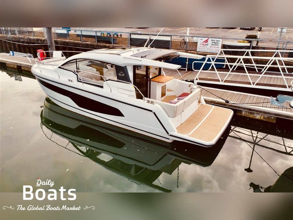 2022 Sealine C335 for sale. View price, photos and Buy 2022 Sealine ...
