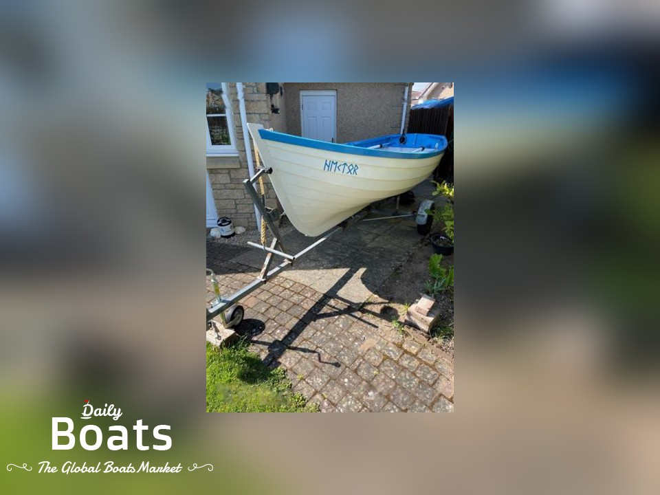 Used 14FT Wooden Dinghy for sale - Daily Boats