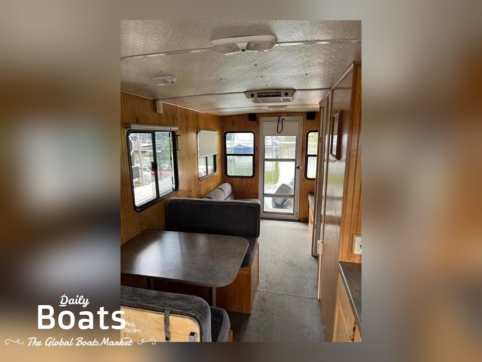 2003 Party Camper 32 for sale. View price, photos and Buy 2003 Party ...