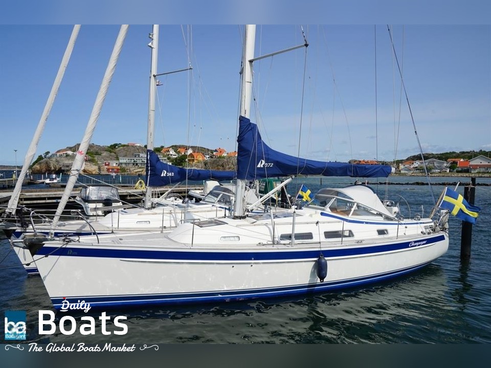 2009 Hallberg-Rassy Yachts 372 à vendre. Voir le prix, les photos et ...