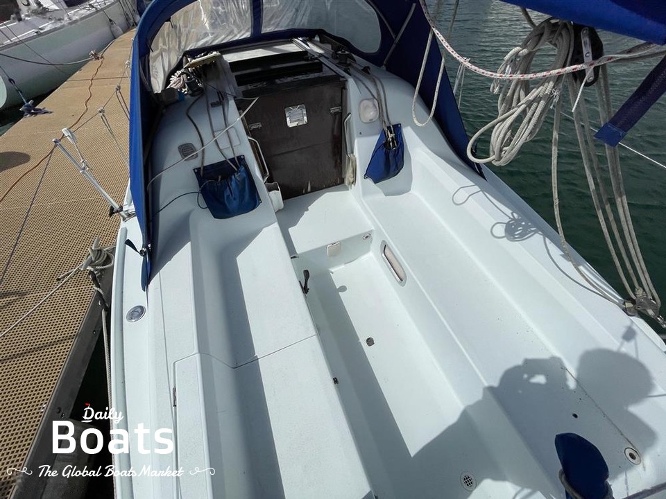 1999 Hunter Ranger 245 for sale. View price, photos and Buy 1999 Hunter ...