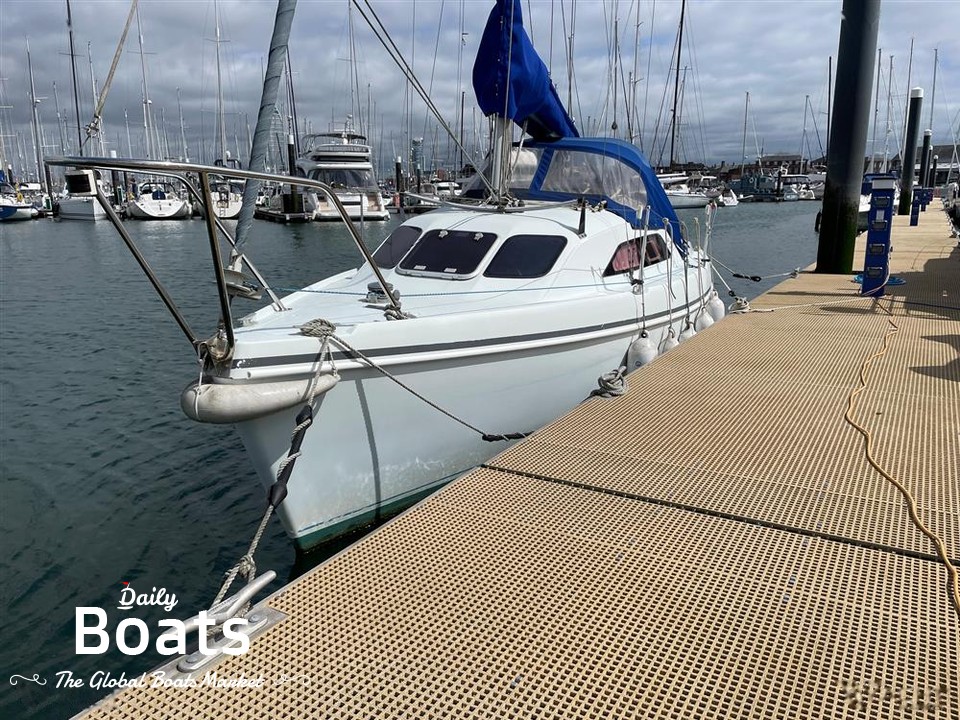 1999 Hunter Ranger 245 for sale. View price, photos and Buy 1999 Hunter ...