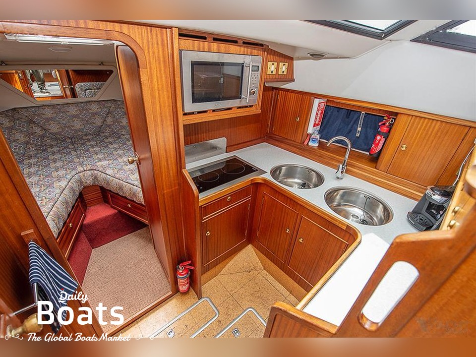 1994 Broom Boats 36 for sale. View price, photos and Buy 1994 Broom ...