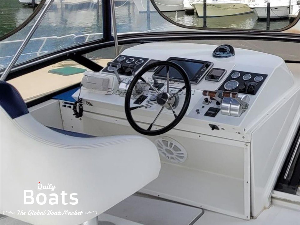 1998 Navigator 5300 Pilothouse for sale. View price, photos and Buy ...