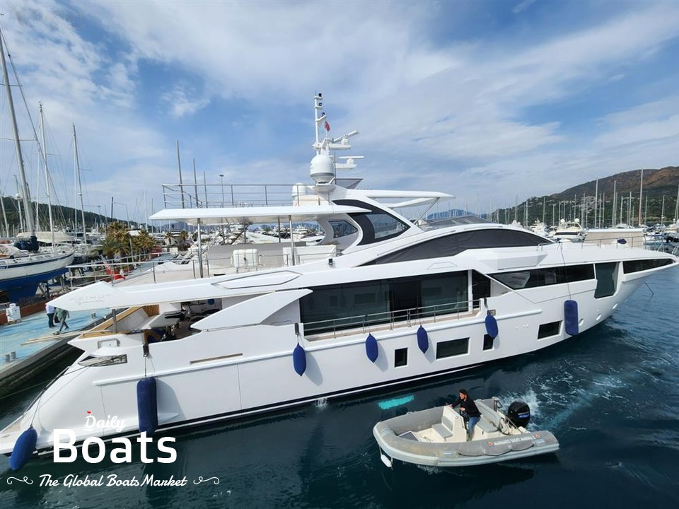 2022 Azimut Yachts Grande 35M for sale. View price, photos and Buy 2022 ...