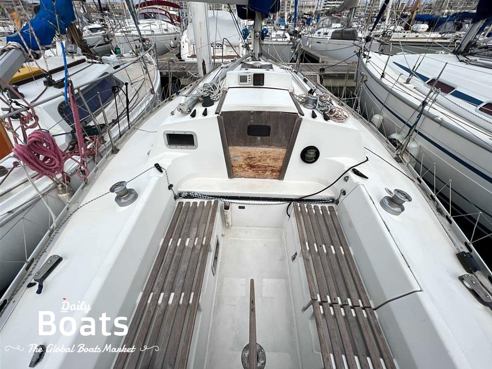 1983 Bénéteau Boats First 30 for sale. View price, photos and Buy 1983 ...