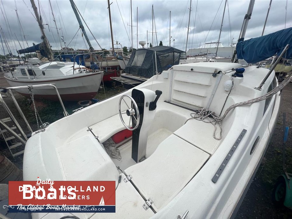2007 MacGregor 26M for sale. View price, photos and Buy 2007 MacGregor ...