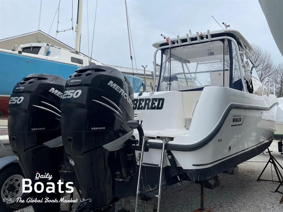 2004 Boston Whaler Boats 305 Conquest for sale. View price, photos and ...