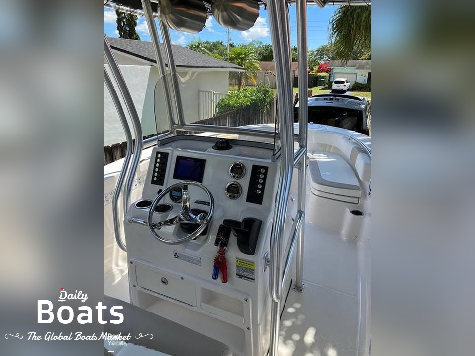 2022 Robalo R200 for sale. View price, photos and Buy 2022 Robalo R200 ...