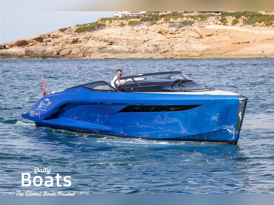 2019 Princess Yachts R35 for sale. View price, photos and Buy 2019 ...