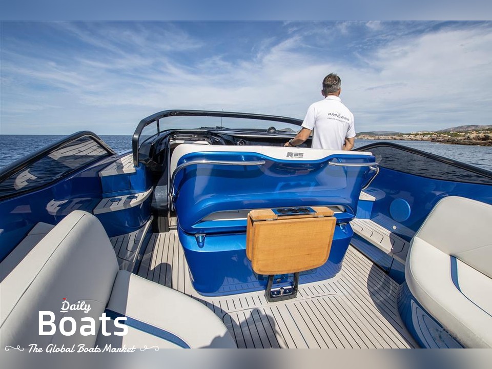 2019 Princess Yachts R35 for sale. View price, photos and Buy 2019 ...