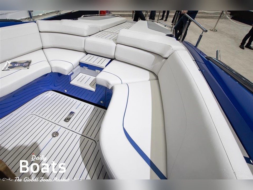 2019 Princess Yachts R35 for sale. View price, photos and Buy 2019 ...