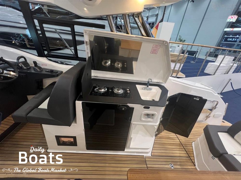 2023 Bavaria Yachts Sr33 for sale. View price, photos and Buy 2023 ...