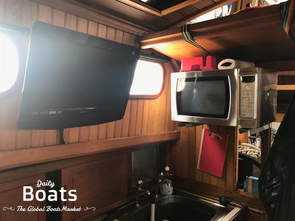 1987 Colvic Craft Watson 31 for sale. View price, photos and Buy 1987 ...