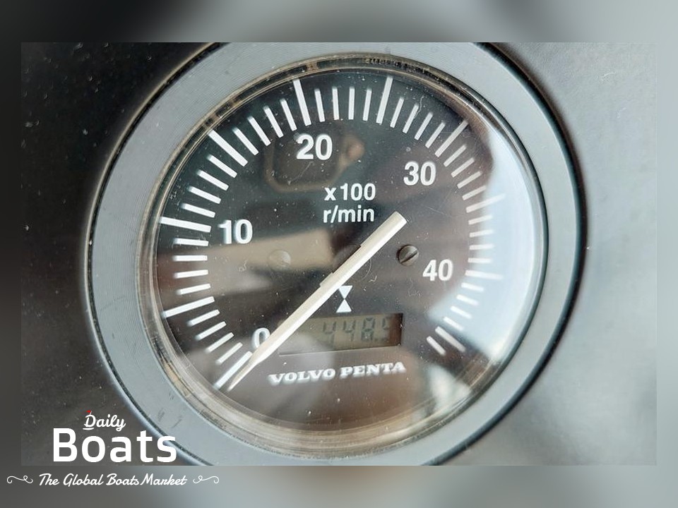 1998 Hardy Motor Boats Seawings 254 for sale. View price, photos and ...