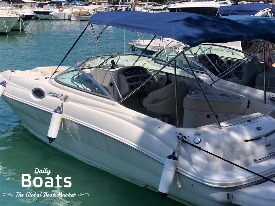 2001 Sea Ray Boats 240 Sundeck for sale. View price, photos and Buy ...