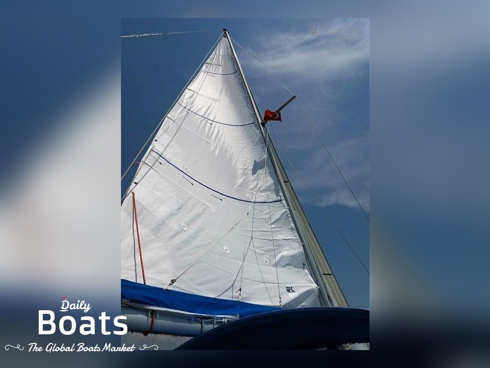 1989 Bénéteau Boats Oceanis 320 zu verkaufen. Preis und fotos ansehen ...