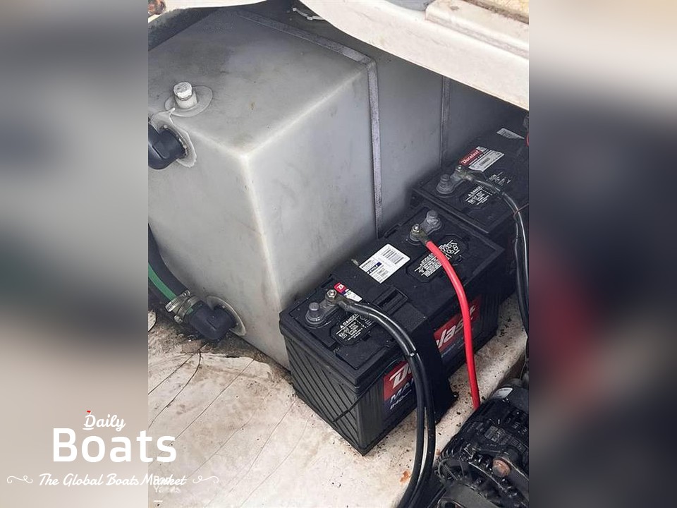 2010 Larson Boats 274 Cabrio for sale. View price, photos and Buy 2010 ...