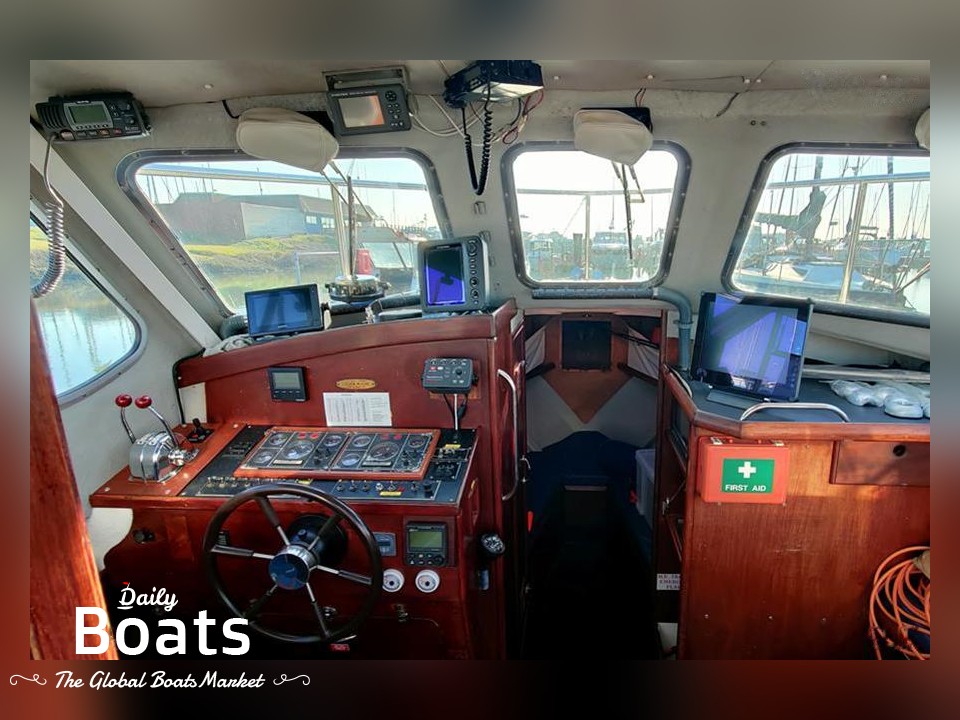 1981 Lochin 33 Sports Fisherman for sale. View price, photos and Buy ...