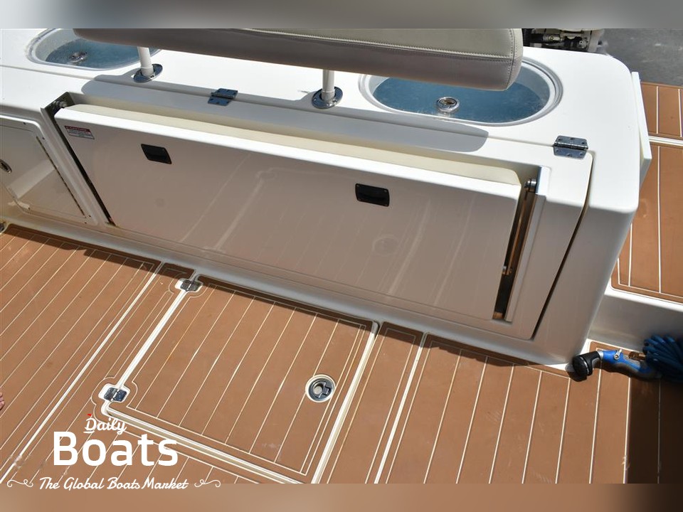 2018 Cobia Boats 344 Cc for sale. View price, photos and Buy 2018 Cobia ...