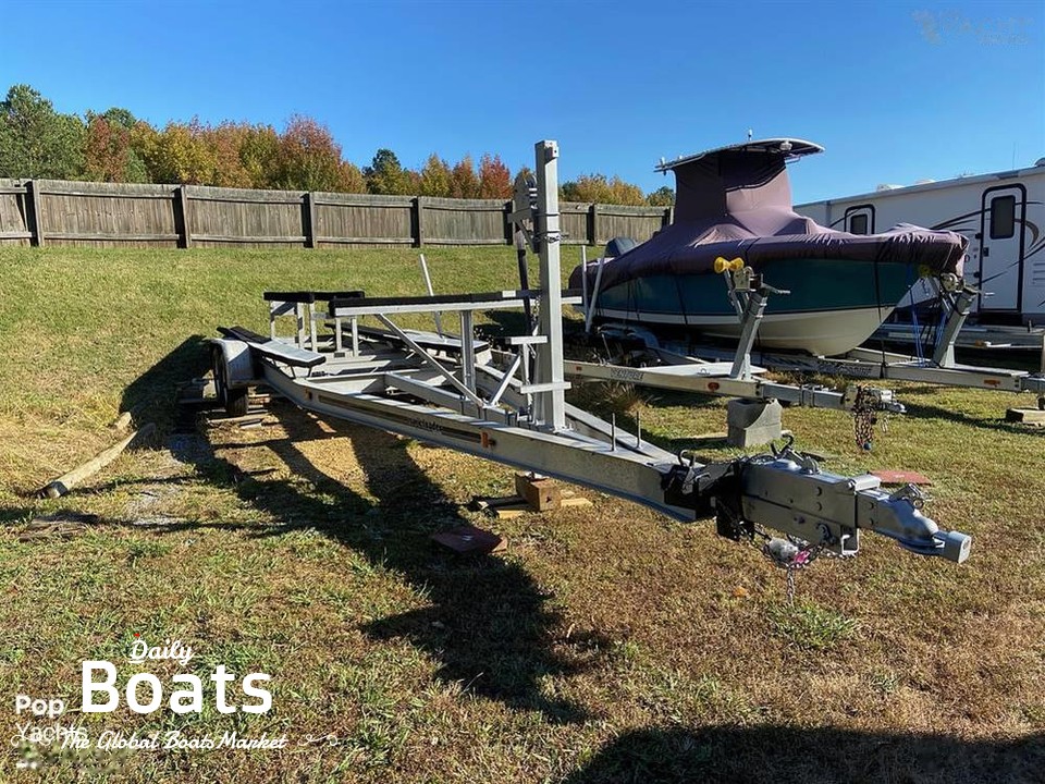 2005 World Cat 270 for sale. View price, photos and Buy 2005 World Cat ...