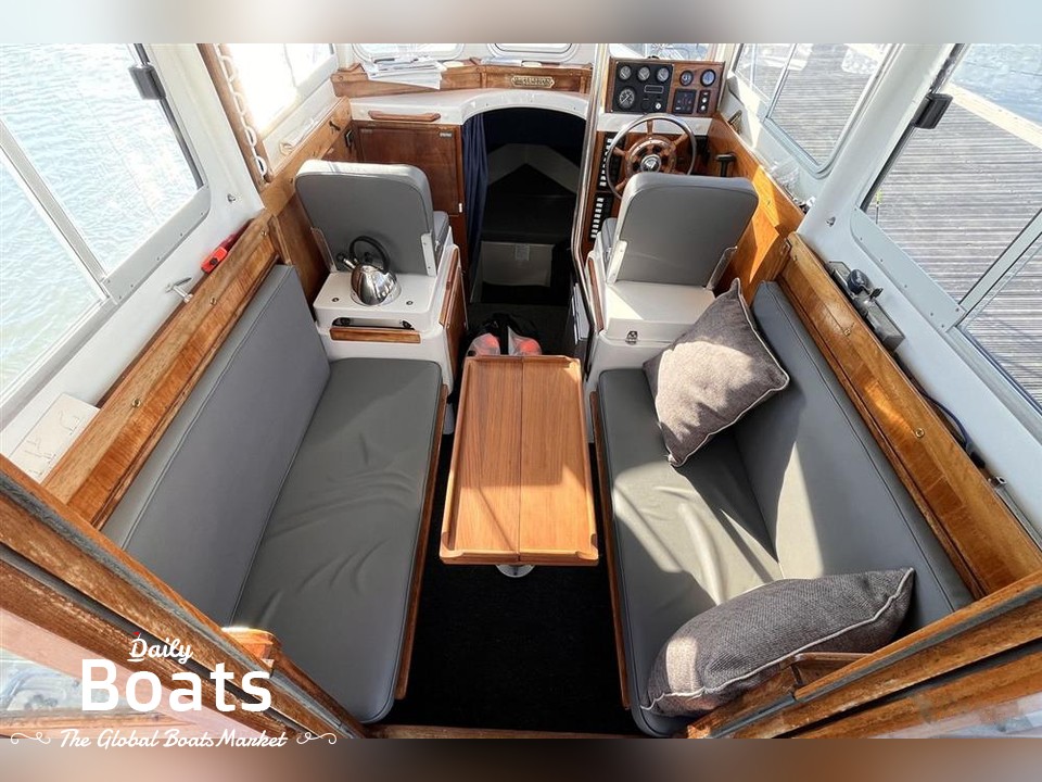 1998 Hardy Motor Boats 24 Fast Fisher for sale. View price, photos and ...