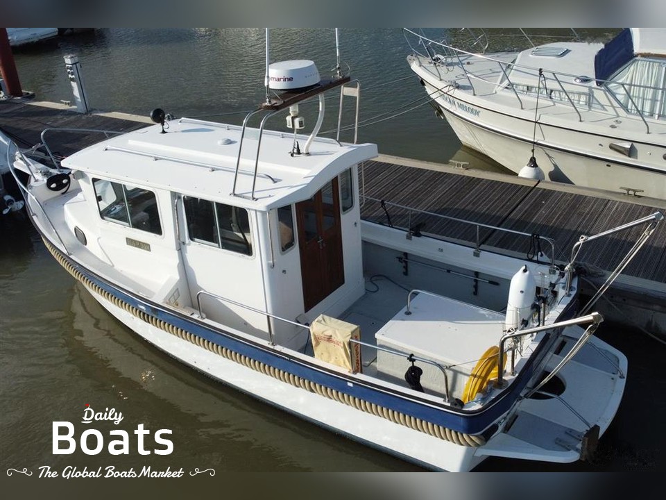 1998 Hardy Motor Boats 24 Fast Fisher for sale. View price, photos and Buy 1998 Hardy Motor ...