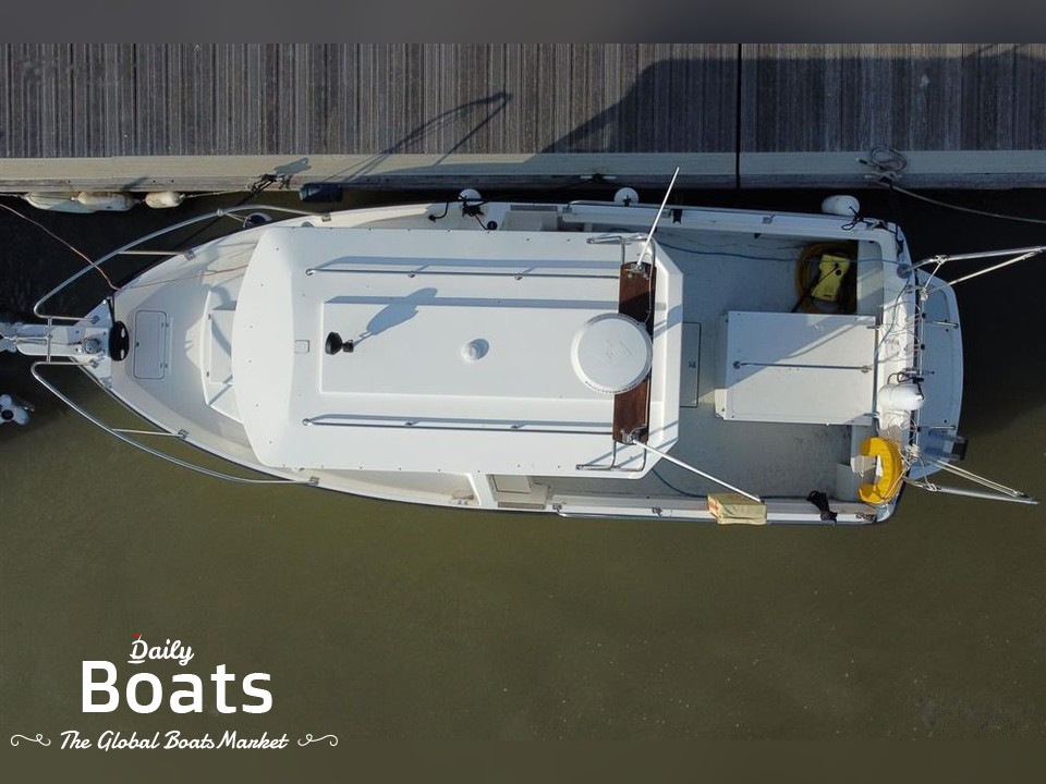 1998 Hardy Motor Boats 24 Fast Fisher for sale. View price, photos and ...