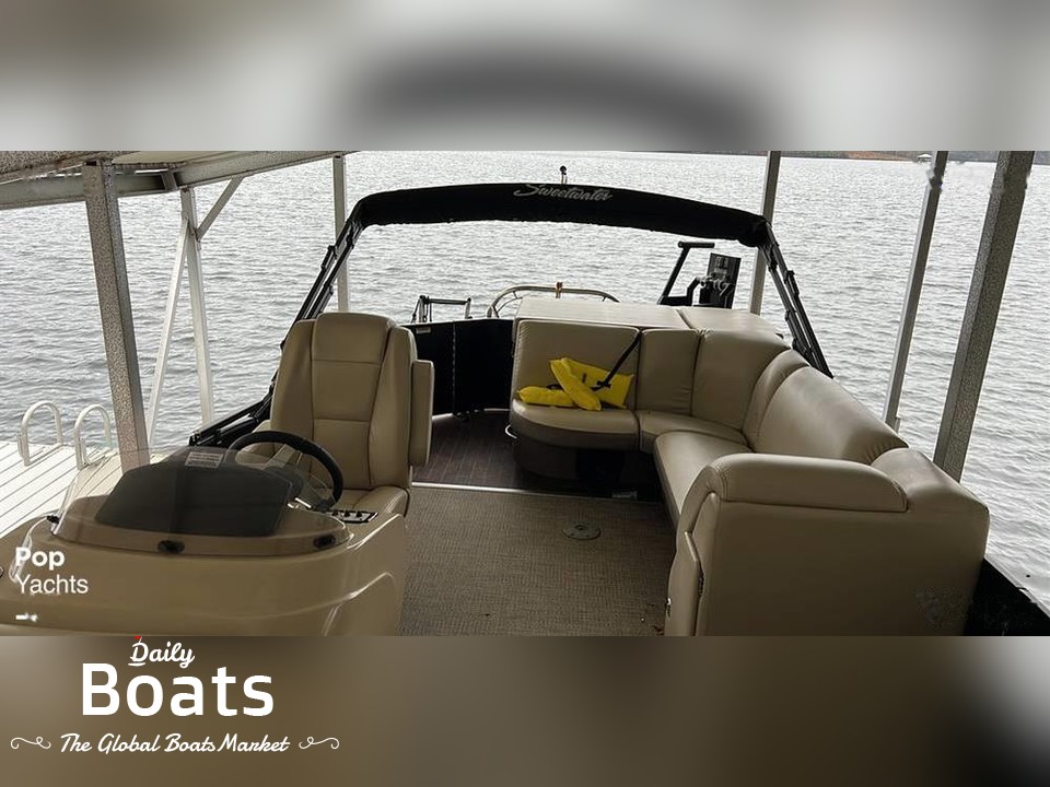 2019 Godfrey Pontoon Boats Sweetwater for sale. View price, photos and ...