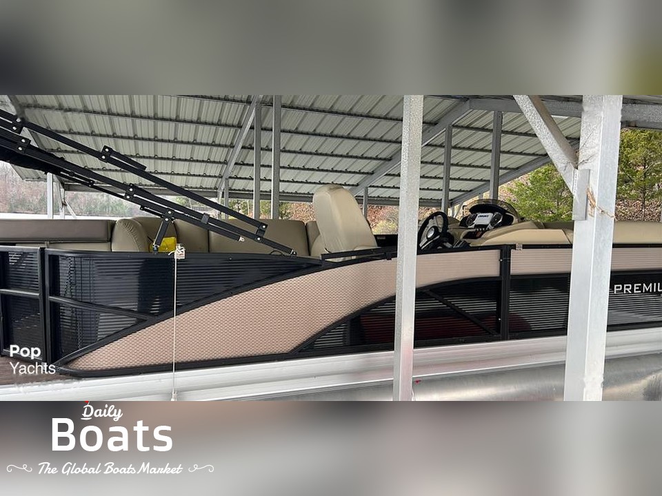 2019 Godfrey Pontoon Boats Sweetwater for sale. View price, photos and ...