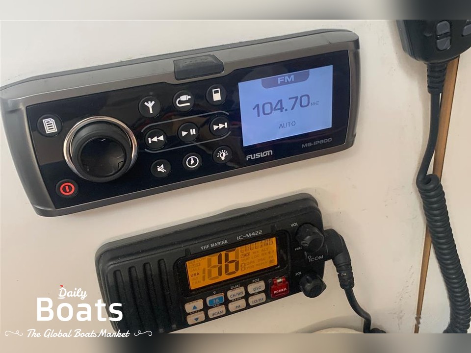 2010 J Boats J/95 J95 J-95 Cb Sloop for sale. View price, photos and ...