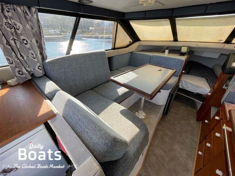 1992 Bayliner Boats 2556 Command Bridge for sale. View price, photos ...