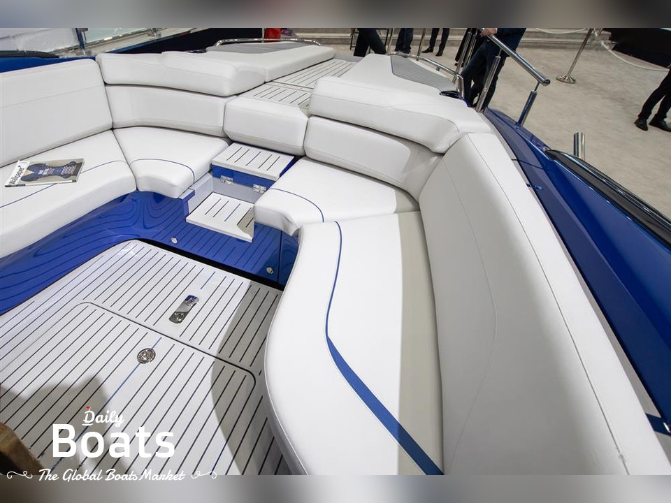 2019 Princess Yachts R35 for sale. View price, photos and Buy 2019 ...