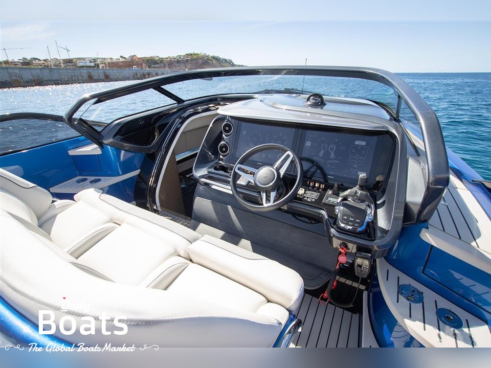 2019 Princess Yachts R35 for sale. View price, photos and Buy 2019 ...