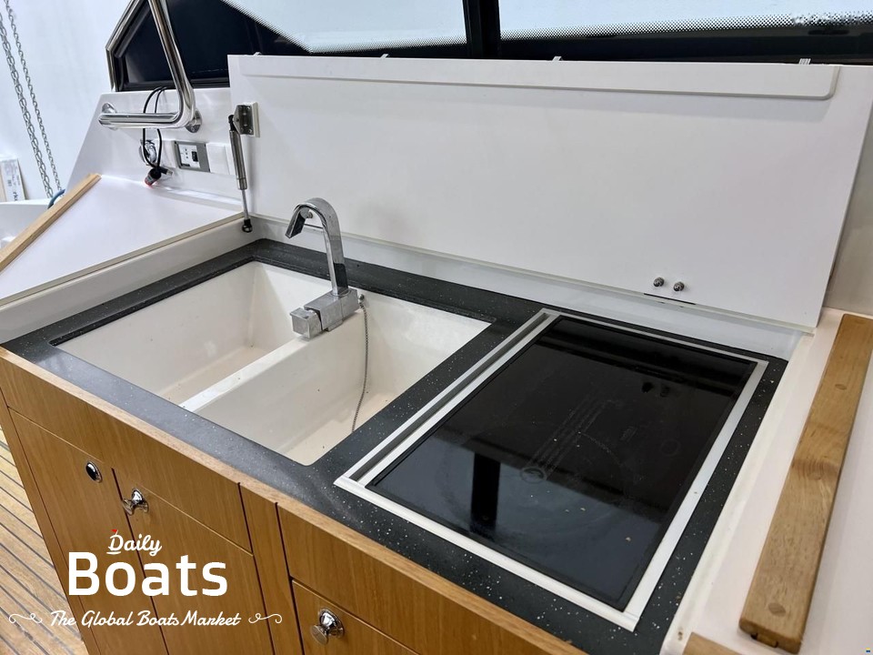 2013 Grandezza 33 Oc for sale. View price, photos and Buy 2013 ...