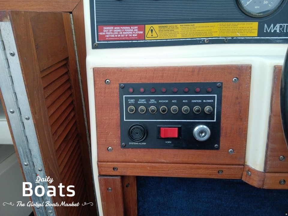 1990 Correct Craft Martinique for sale. View price, photos and Buy 1990 ...