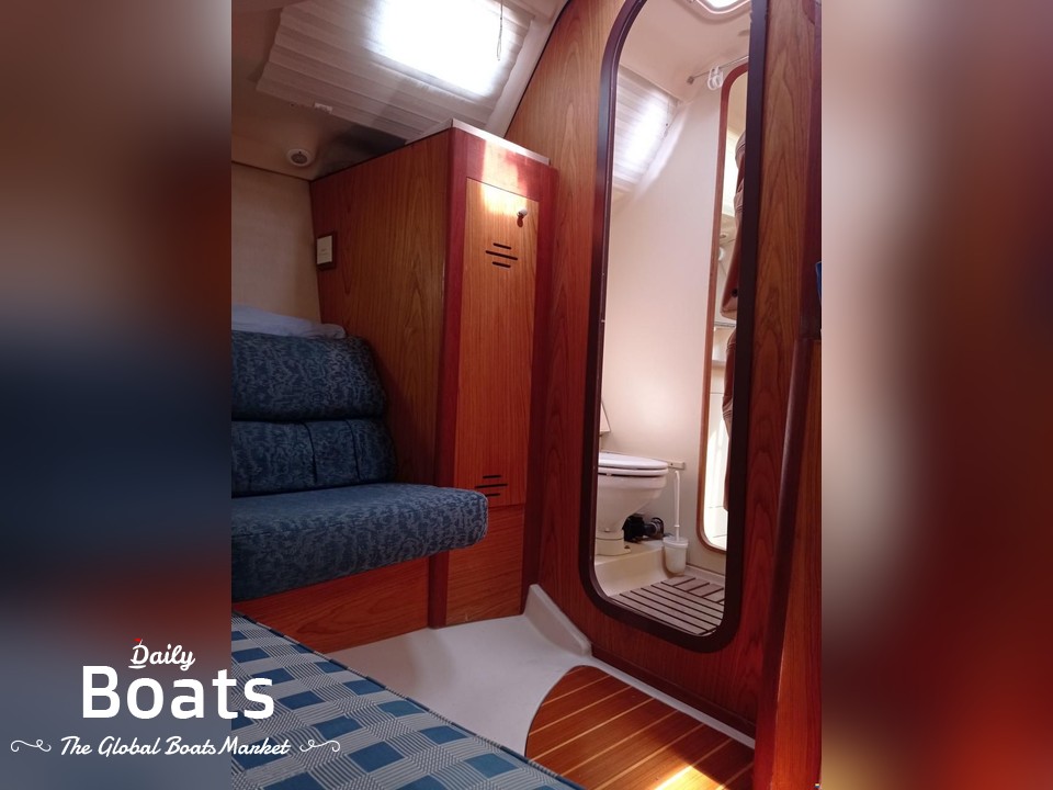 1999 Hunter 380 for sale. View price, photos and Buy 1999 Hunter 380 ...