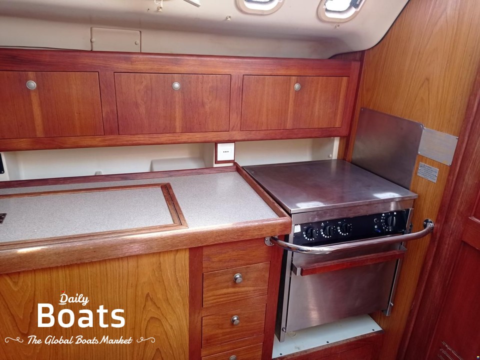 1999 Hunter 380 for sale. View price, photos and Buy 1999 Hunter 380 ...